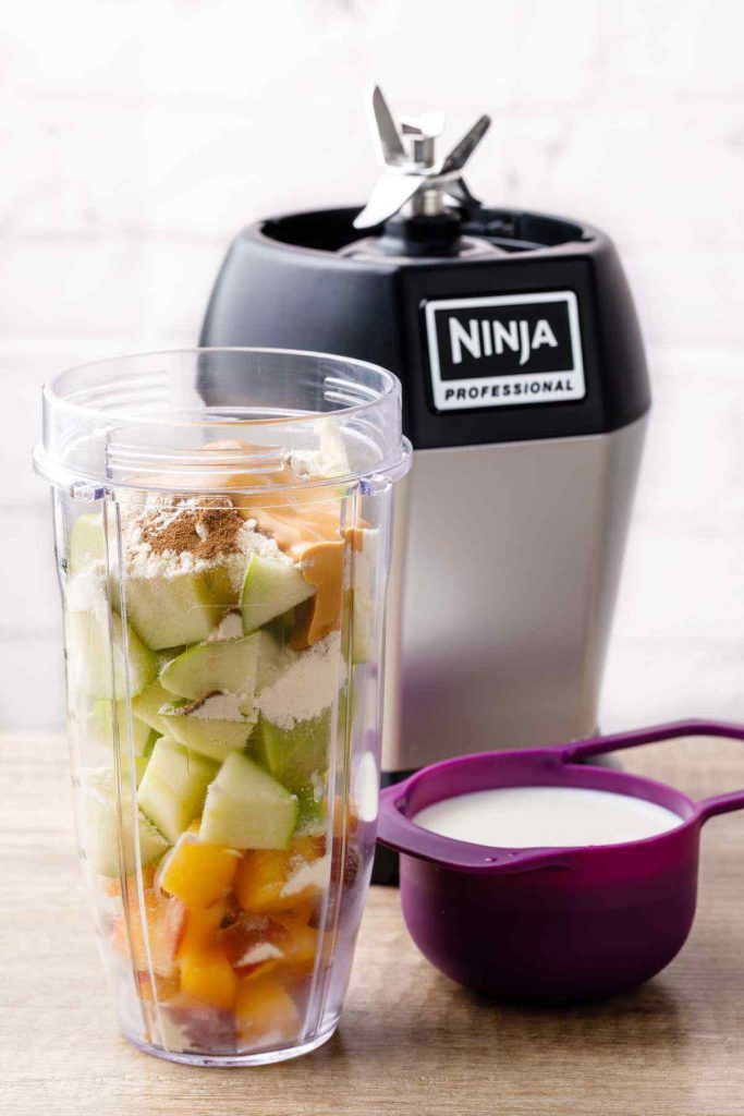 5-Minute Apple Protein Smoothie for Quick Nutrition On the Go - Blender ...